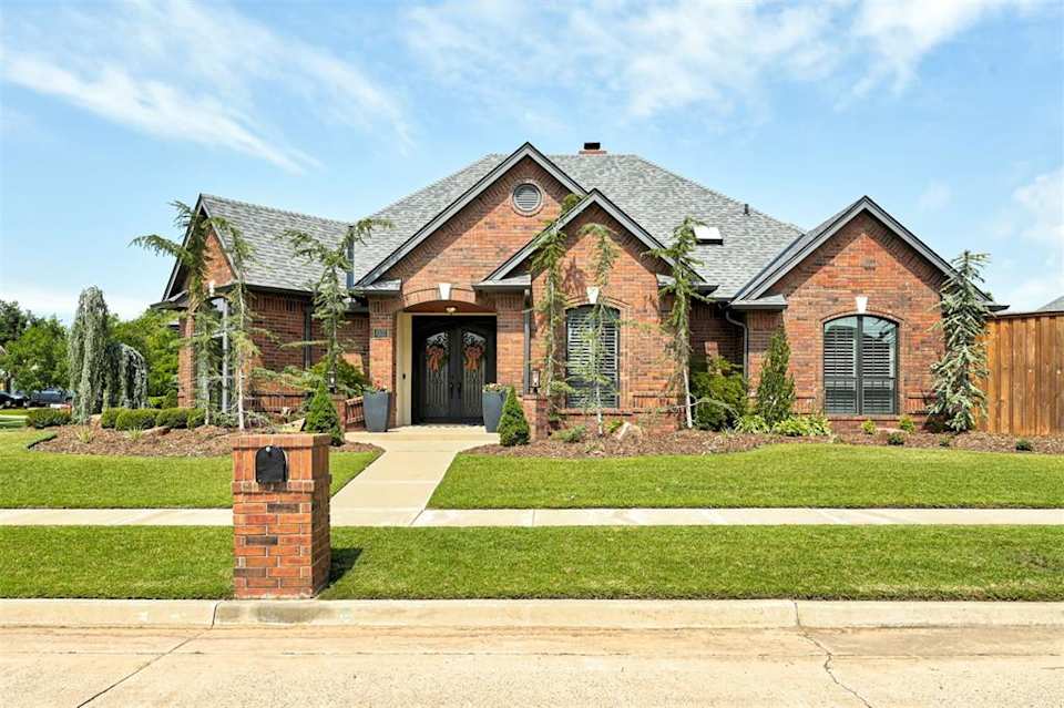 Real Estate Market Beginners Guide | Andrea Chambers