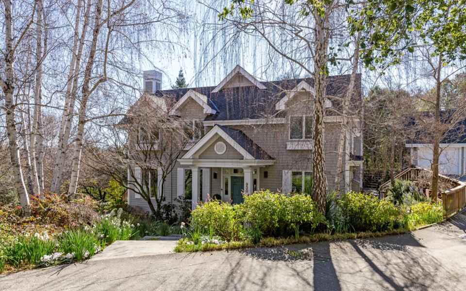 Everything You Need to Know About Moving to Woodside | Blog | Stephanie ...