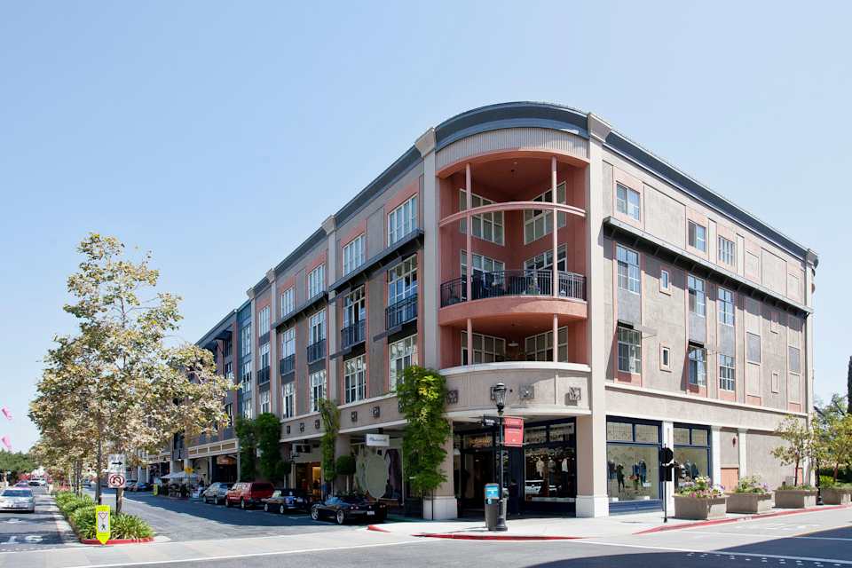 Neighborhood || Margo Santana Row Condos