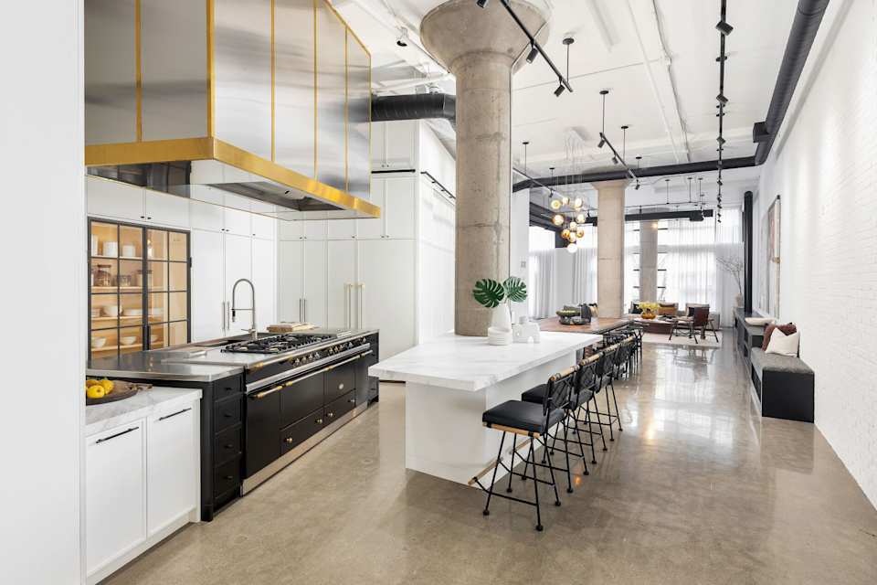 90 Sumach Street 304 & 305 | Toronto, ON, M5A4R4 | Lofty Luxury ...