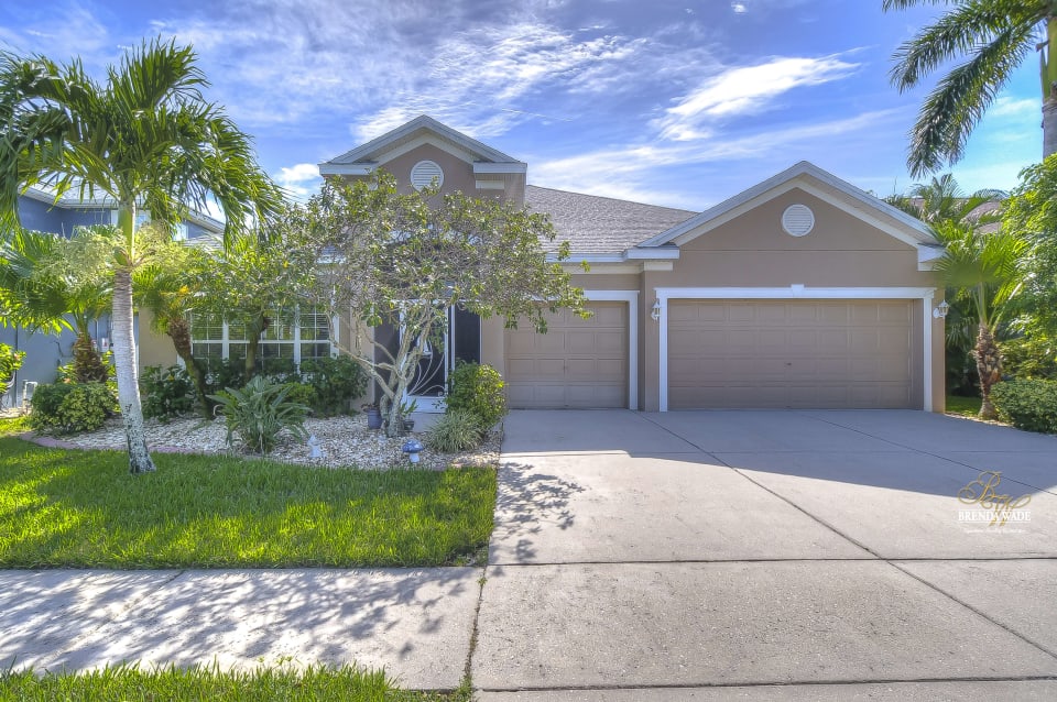 PRICE REDUCED | 1734 MIRA LAGO CIRCLE