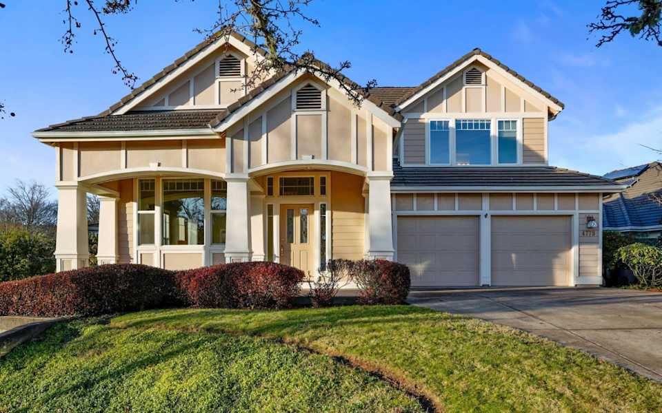 Ultimate Guide to Selling Your House | Blog | Debbie Brand