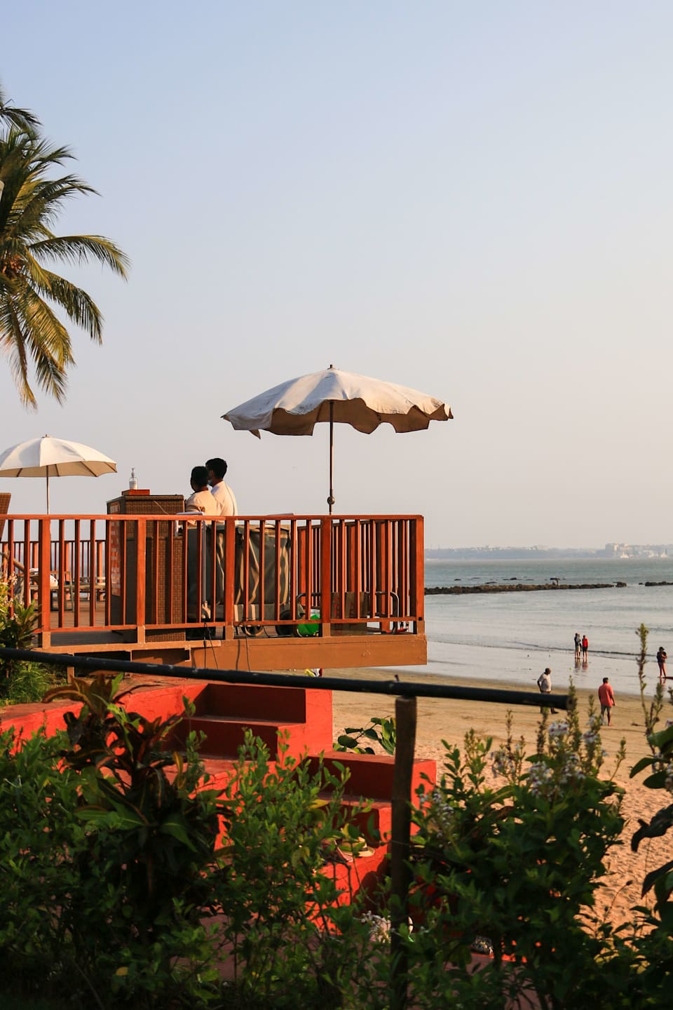 12 Waterfront Restaurants With Unforgettable Views | Echelberger Group