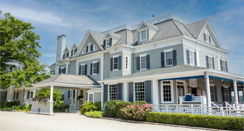 Centre Island | Neighborhood Guide