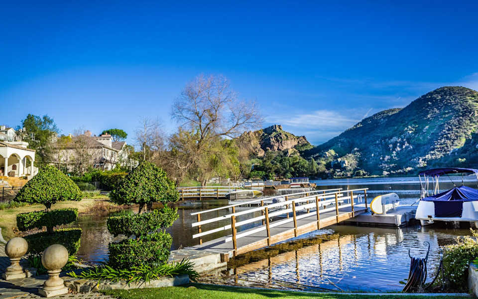 Thousand Oaks | Neighborhood Guide