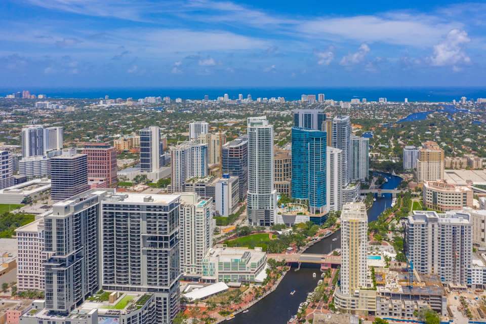 Las Olas Real Estate | Downtown Condominiums | Homes in Las Olas