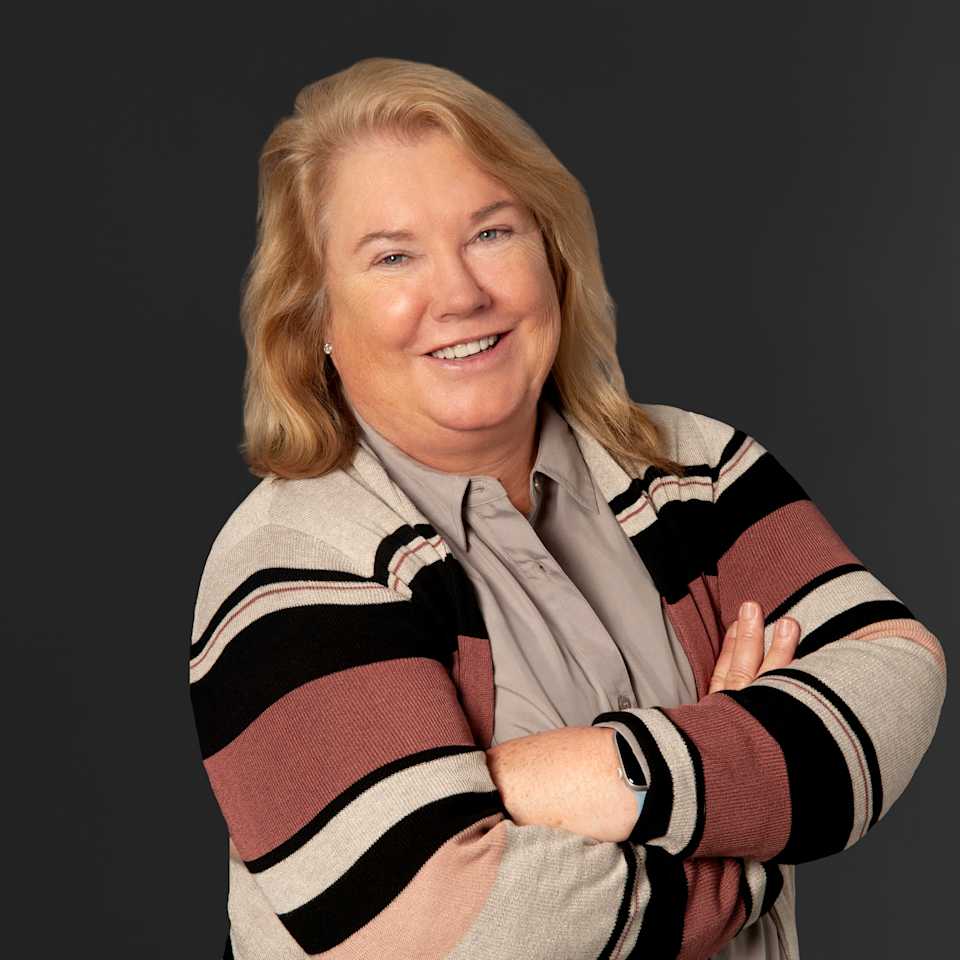 new-agent-photo-julie-dempsey