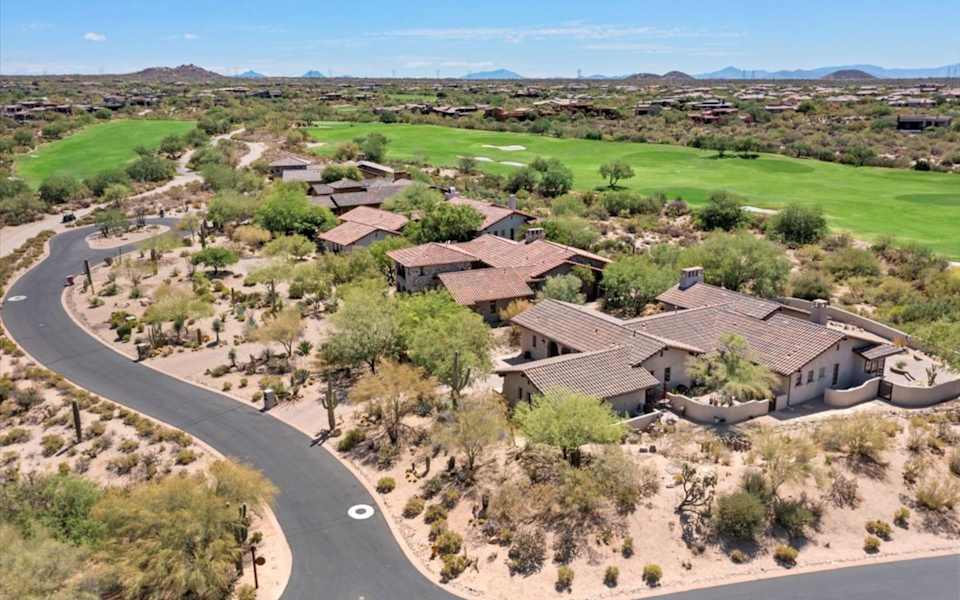 Mirabel | Neighborhood Guide