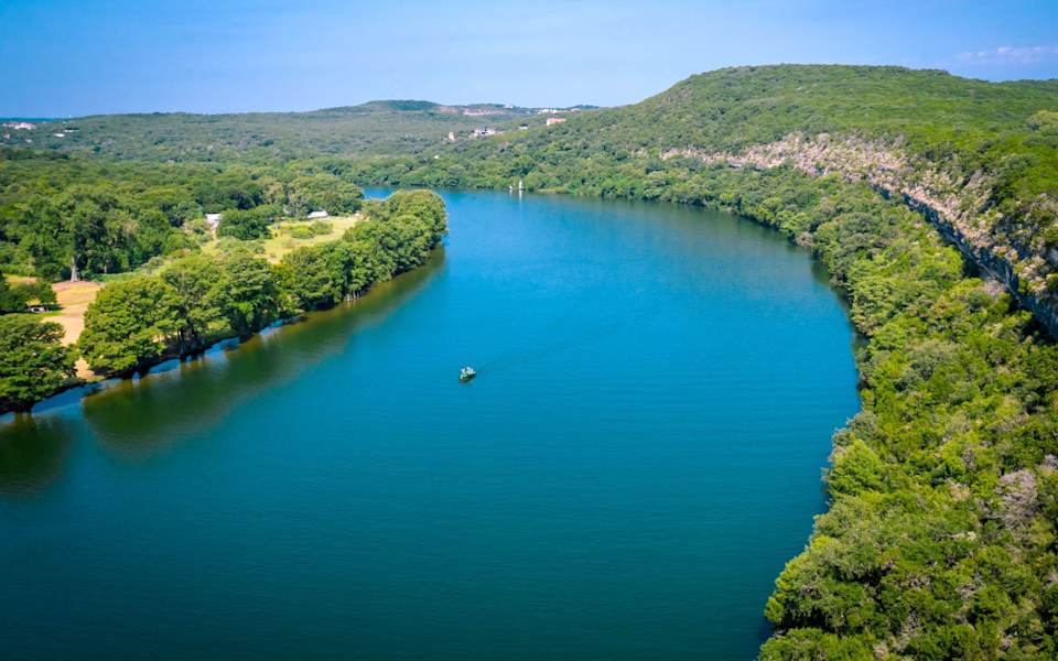 Lake Austin | Neighborhood Guide