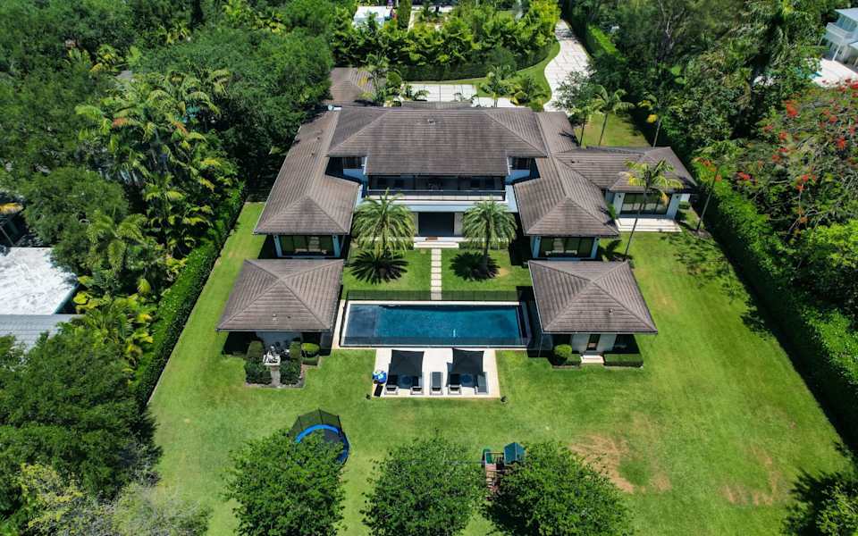 Ponce Davis | Neighborhood Guide