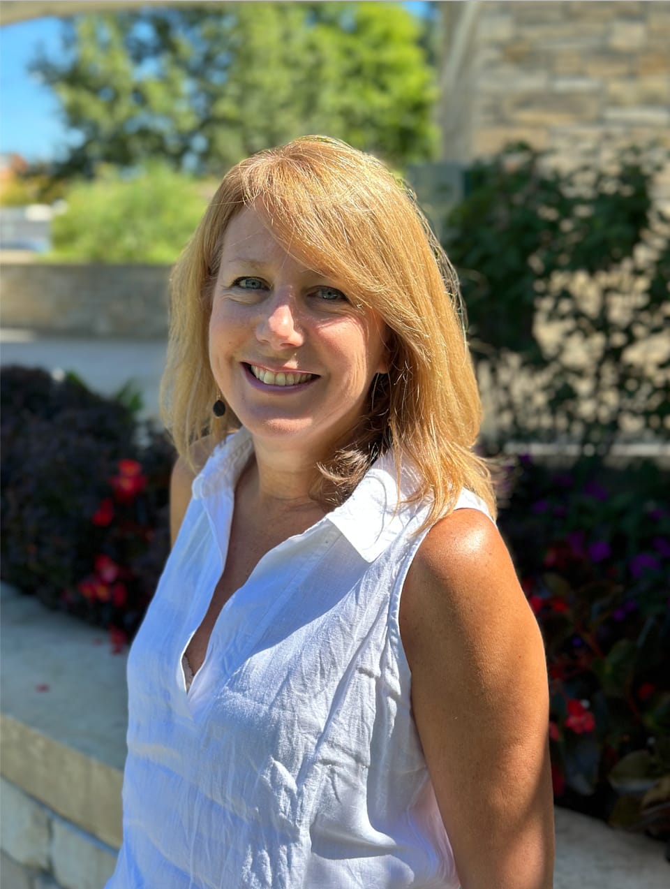 About Candice Roberts