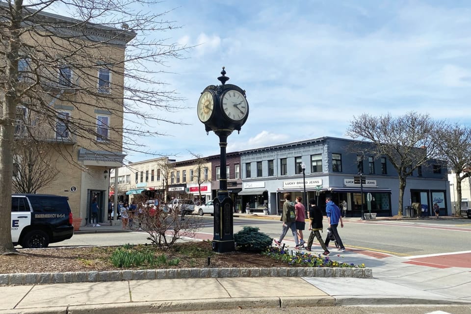 7 Reasons Why People Love Living in Ridgewood | Blog