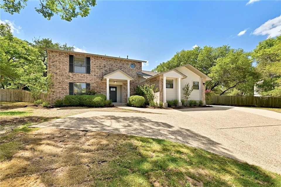 1503 Silverado Circle | Joanie Capalupo | Compass Real Estate Austin Texas