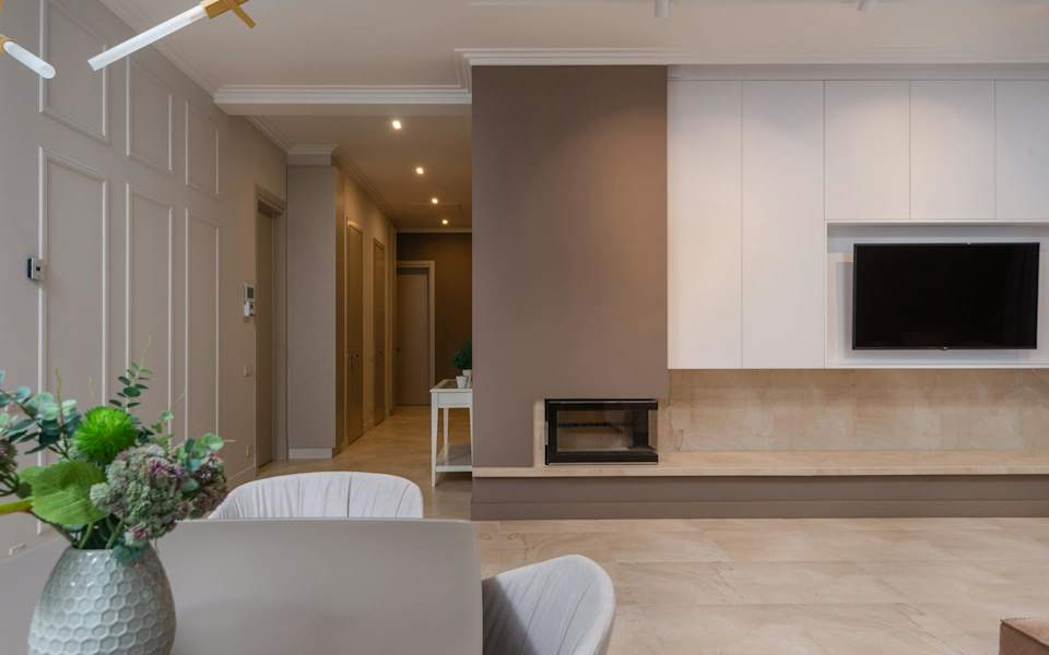 Master the Best Room Decorator Ideas | Julie Little Brewer