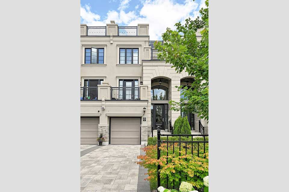 151 Reynolds Street | Oakville, ON L6J 3G4 | Goodale Miller Team