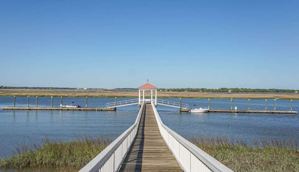 Newpoint | Neighborhood Guide