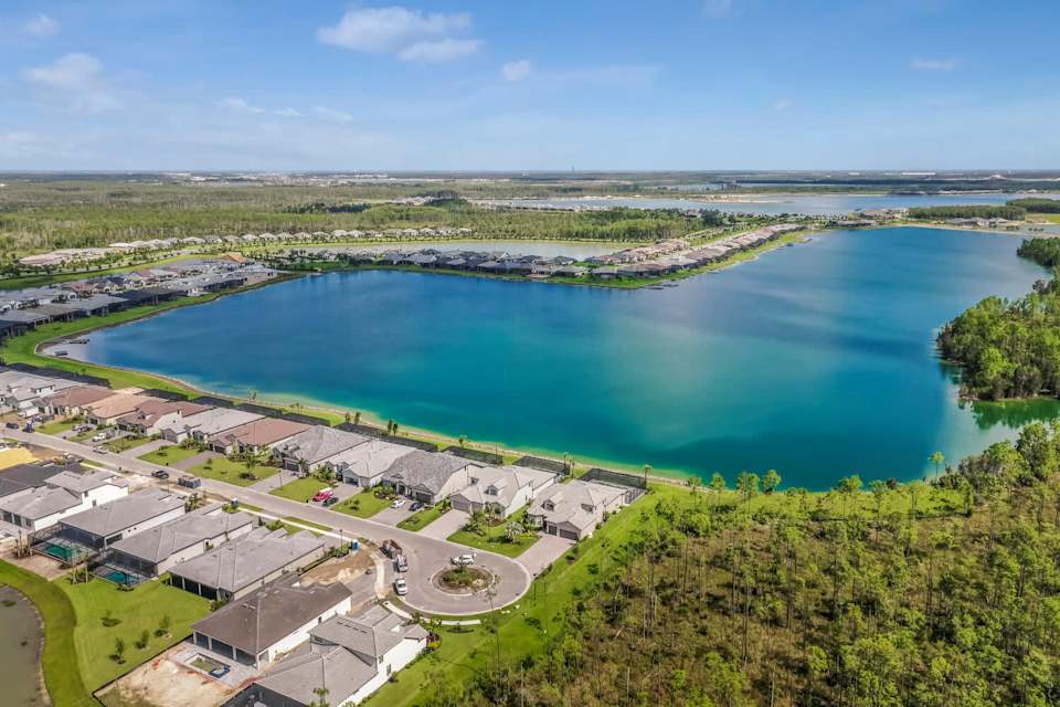 Wildblue Community Guide | McGreevy | Comisar