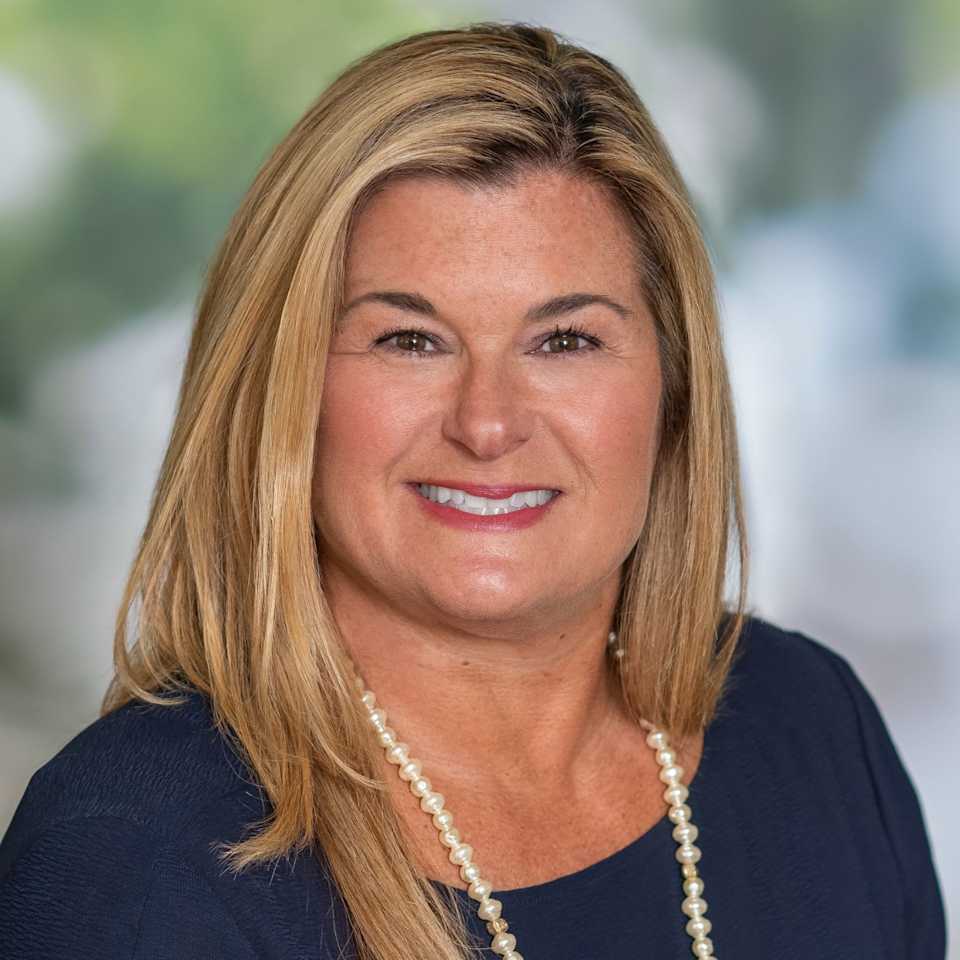 About JoLynne Szymanski | IntowneRE