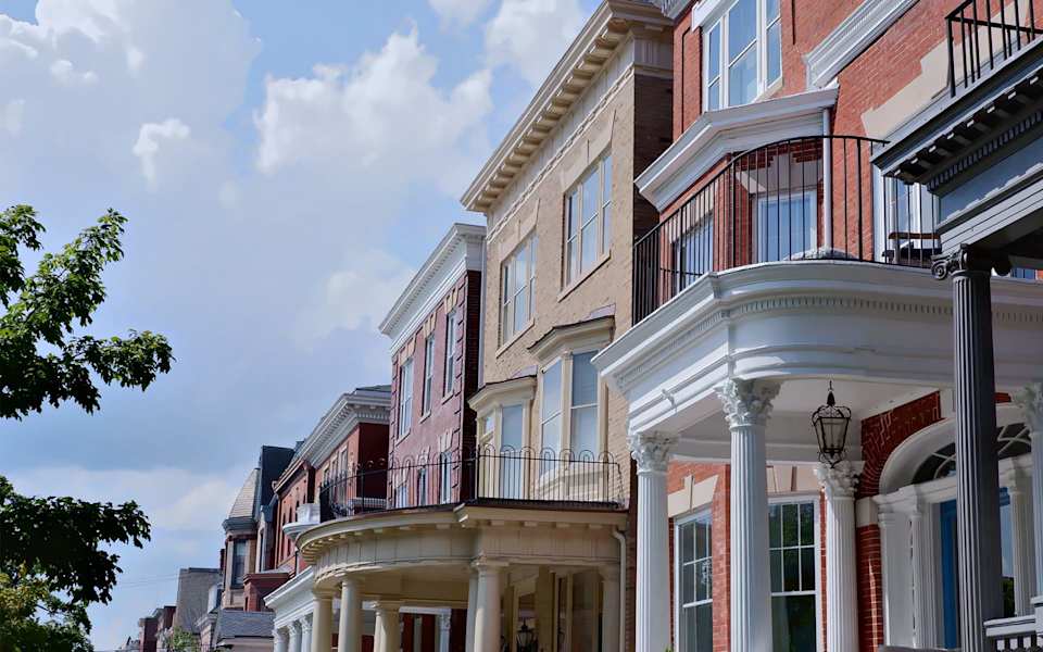 Woodbridge | Neighborhood Guide | Metro House