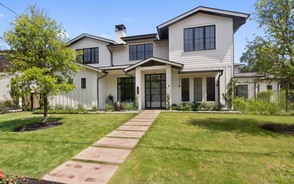 1301 Woodlawn Blvd | Lander Peerman