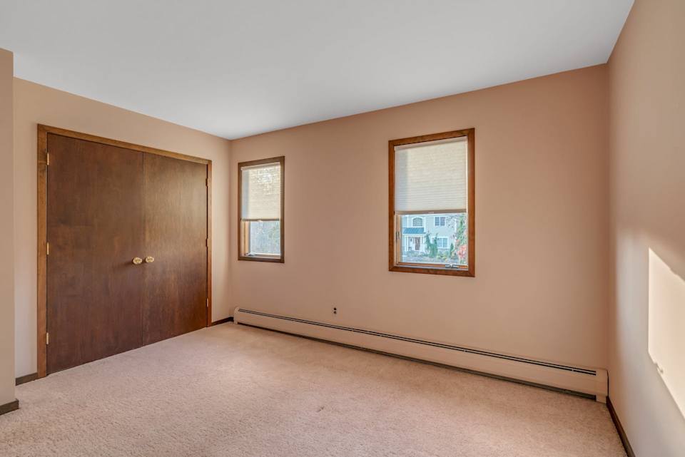 Wyckoff Homes | 88 Van Blarcom Ln, Wyckoff | Christina Gibbons Group
