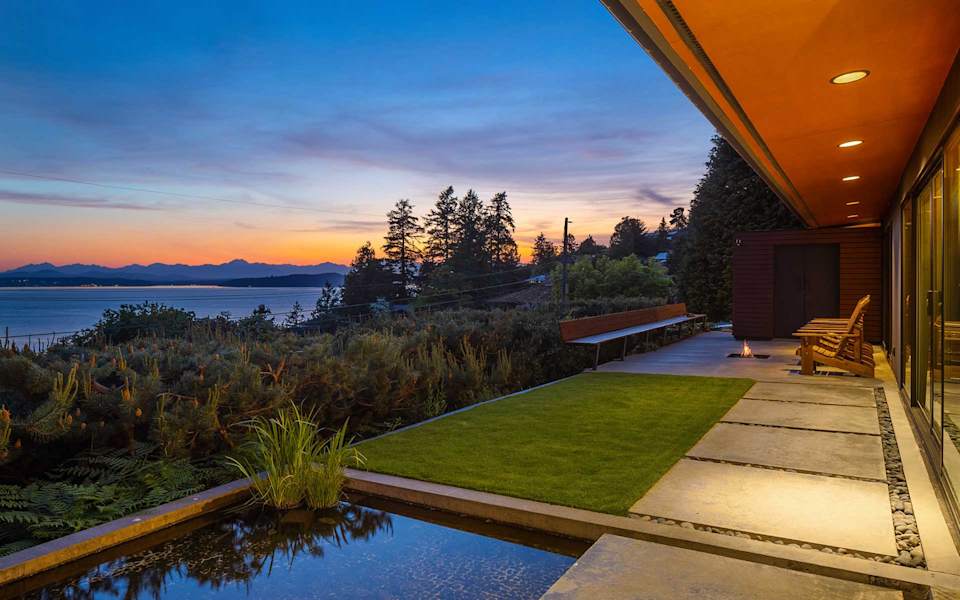 A Puget Sound Sanctuary in West Seattle | Team Foster