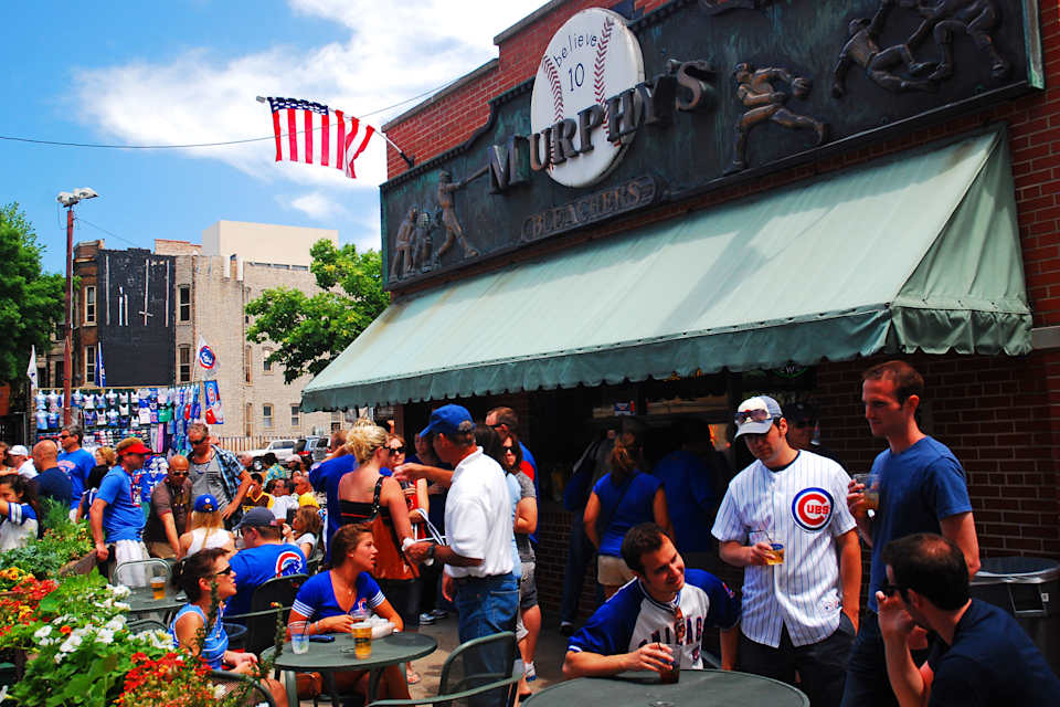 Living in Wrigleyville, IL | Neighborhood Guide | CS Group