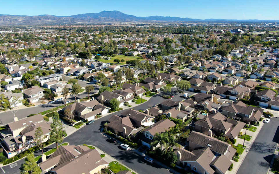 Newport Heights | Neighborhood Guide