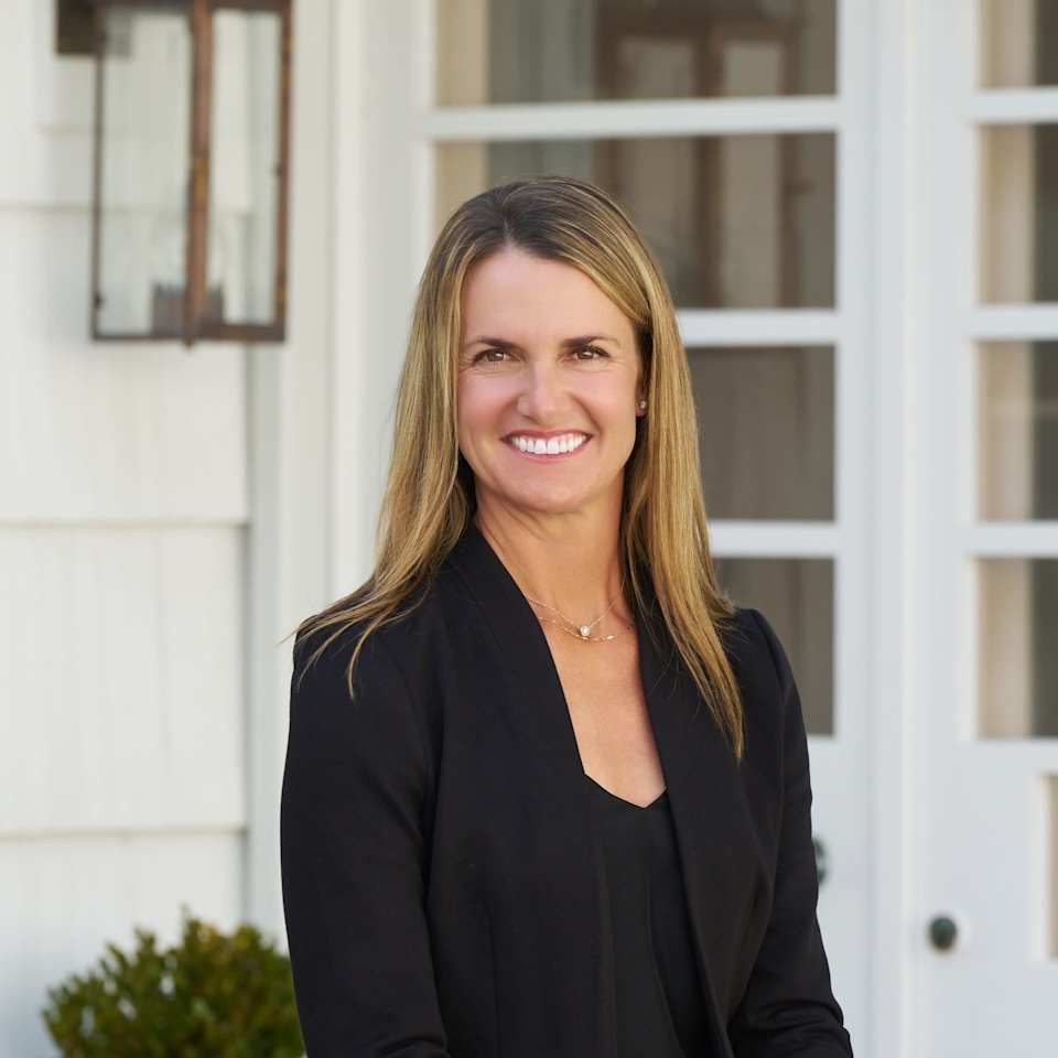 About Robyne Daniels