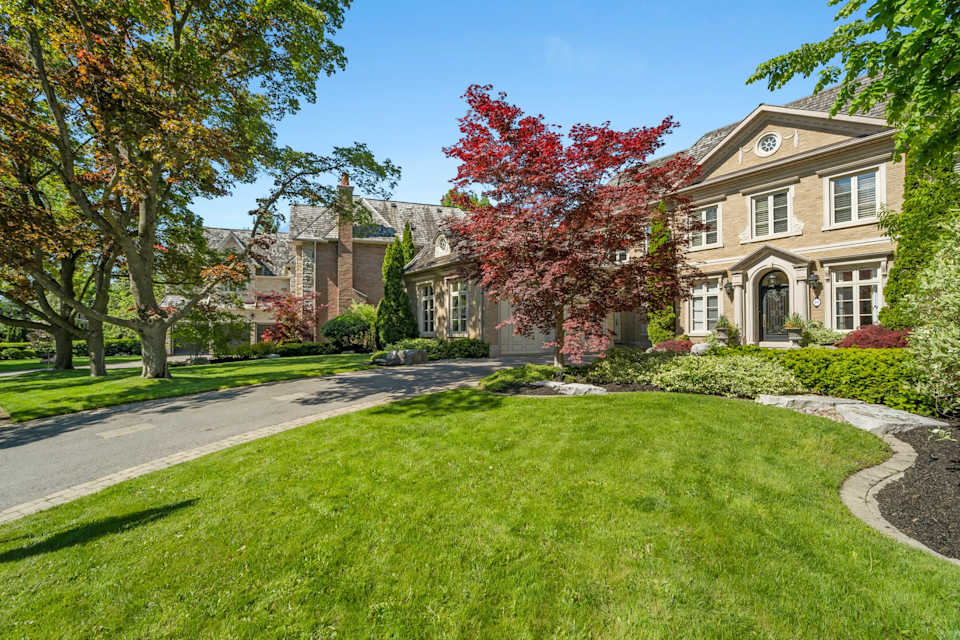 SOLD: Most Prestigious Location | Barry Cohen Homes