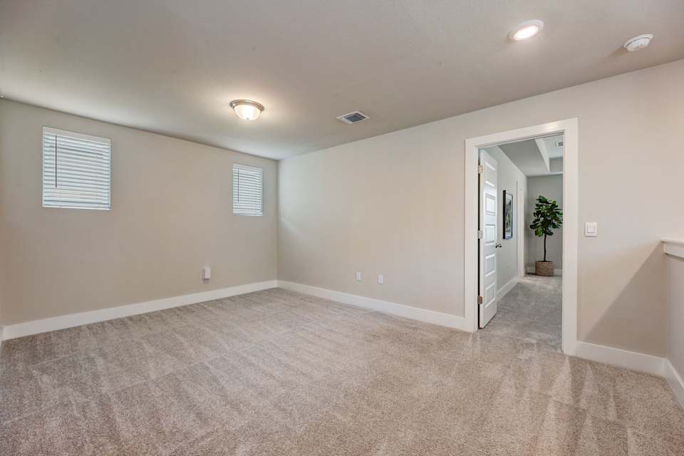 Taylor Knoll Ct - Easton Park | Licona Team