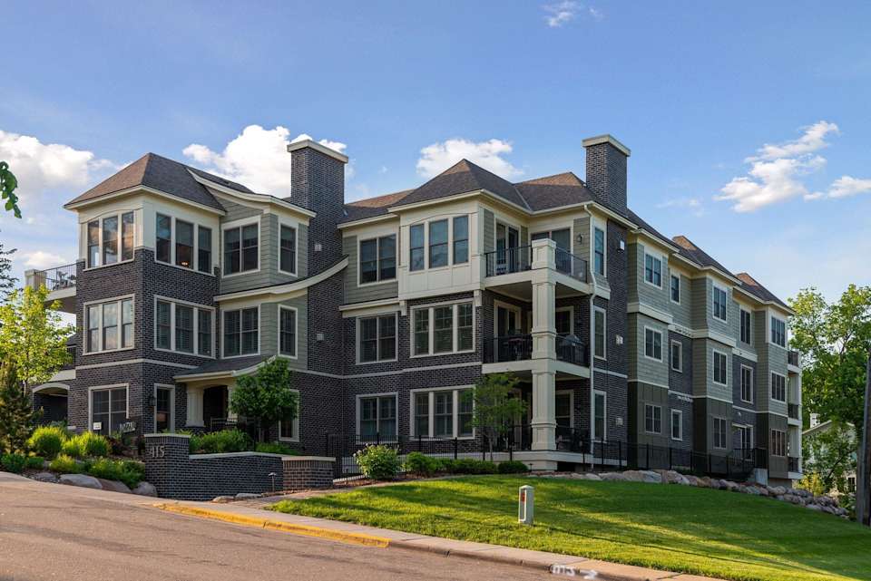 415-indian-mound-st-202-wayzata