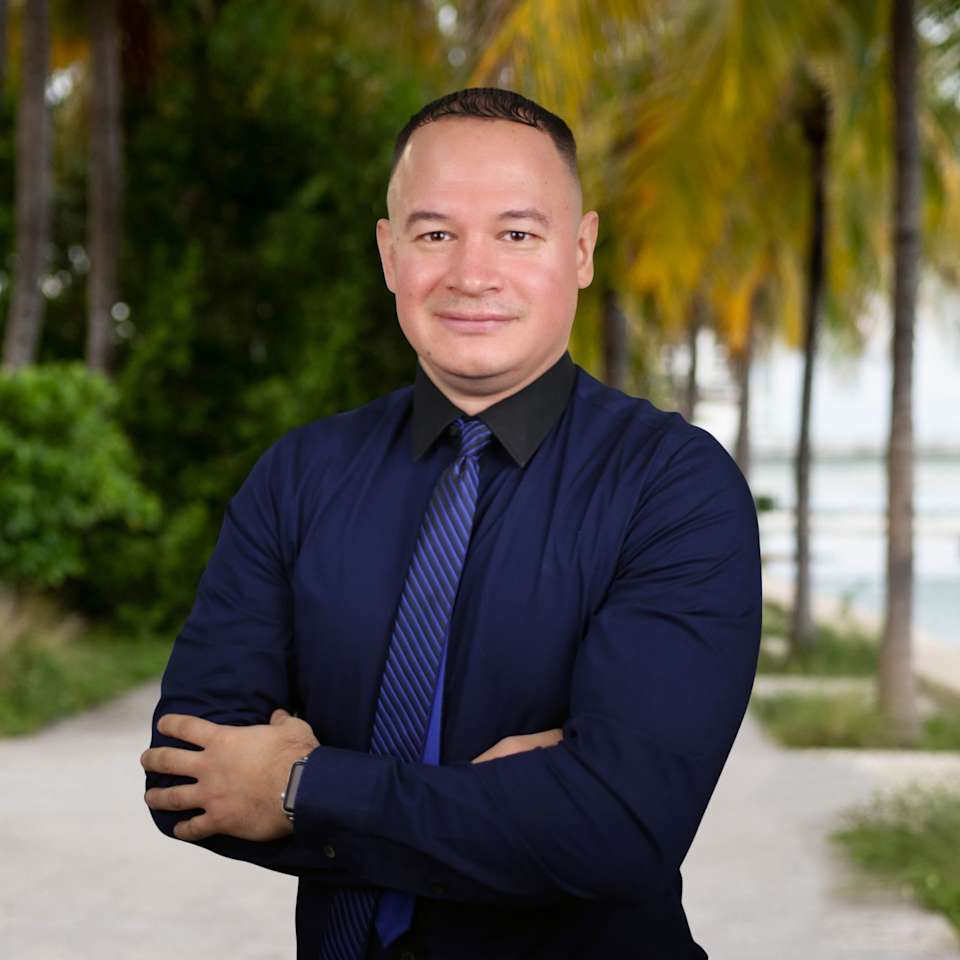About Jose Azuaje