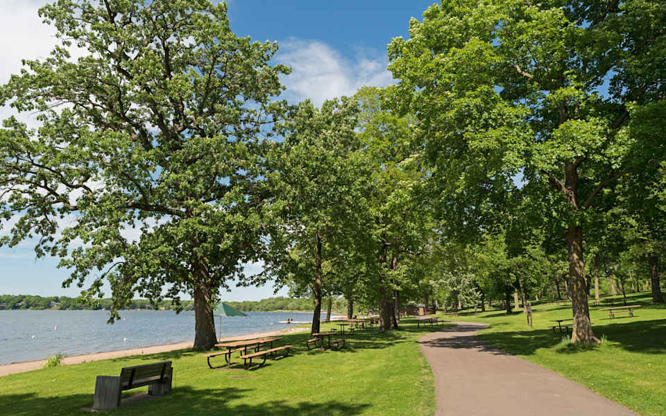 Independence | Neighborhood Guide | Gregg Larsen