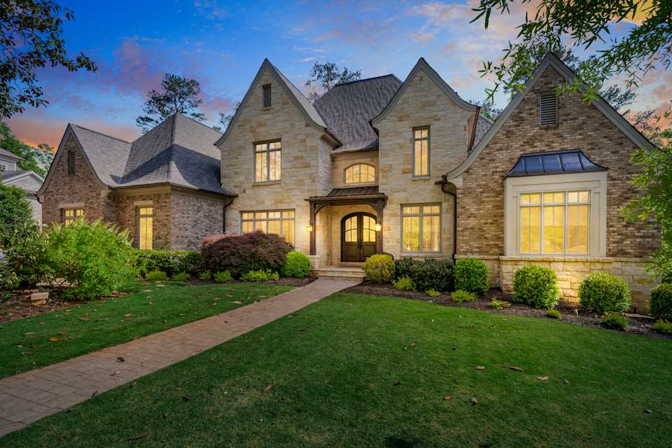 Sandy Springs | Neighborhood Guide