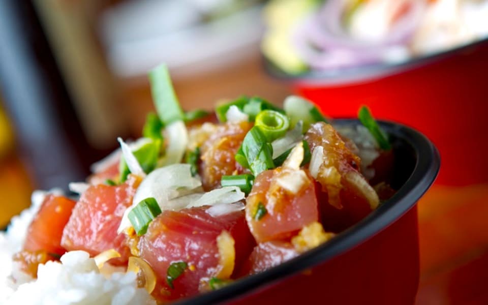 10 Can’t-Miss Poke Spots in Honolulu | Tracy Allen