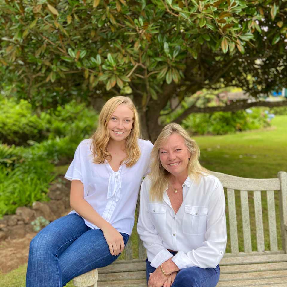 Meet Kate & Wendy Peterson - Your Real Estate Duo