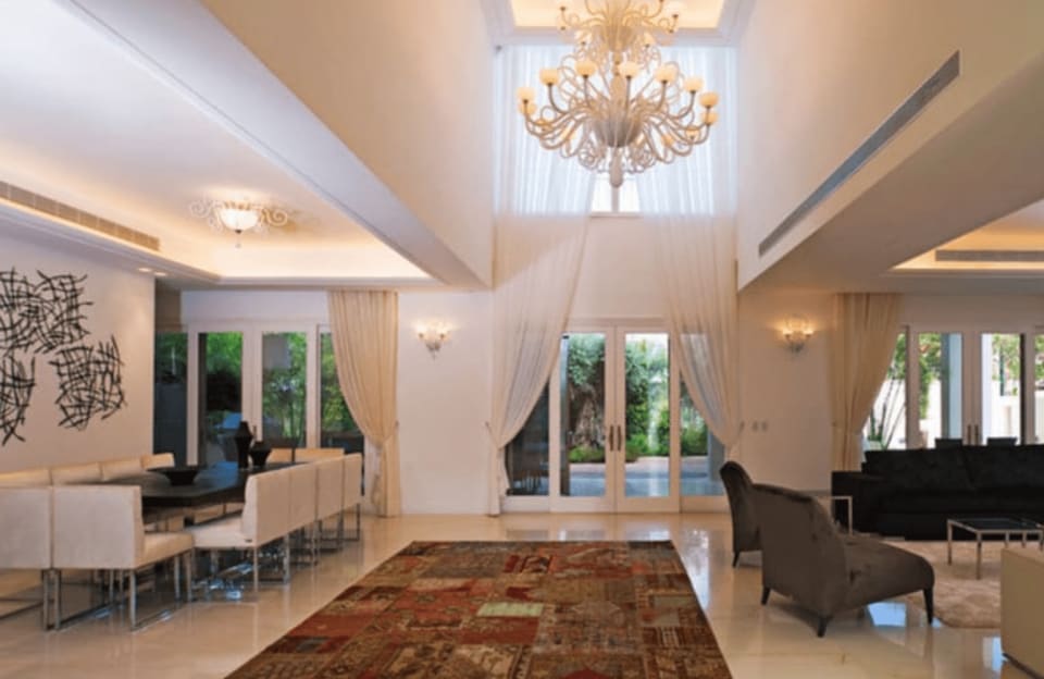 Design Tips: 10 Tips on How to Dress Tall Windows | Blog | Goodale ...