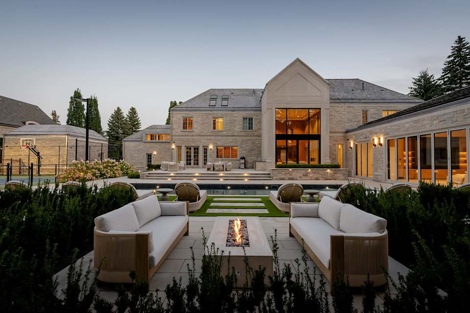 Within The Exclusive Narrows Of Pinewood Estates | Barry Cohen Homes