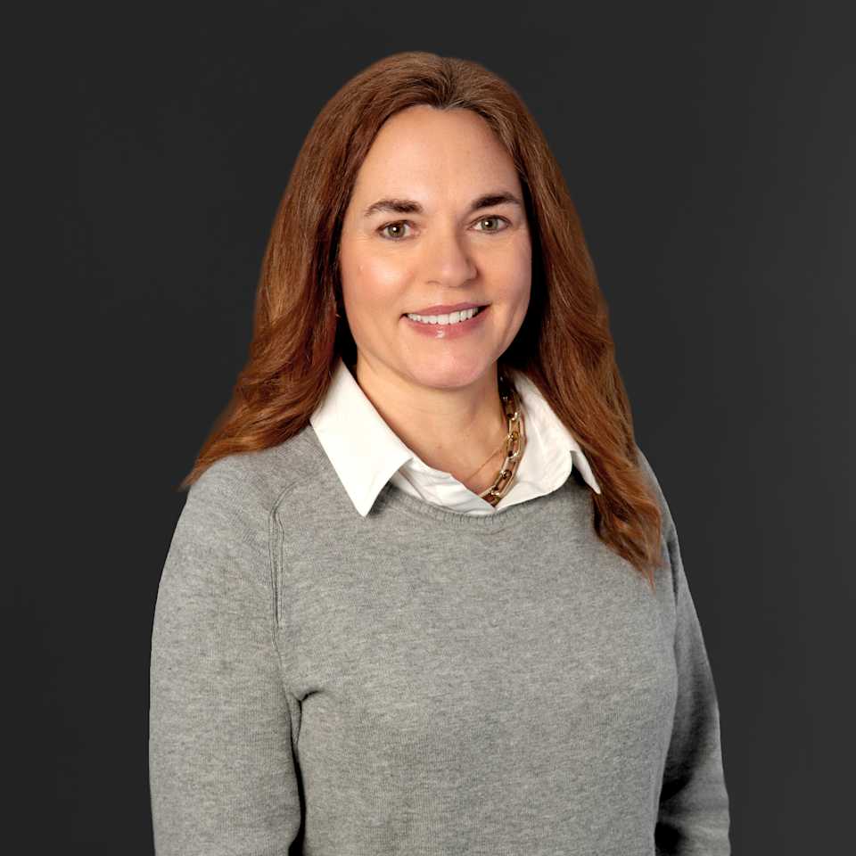 new-agent-photo-leslie-whitney