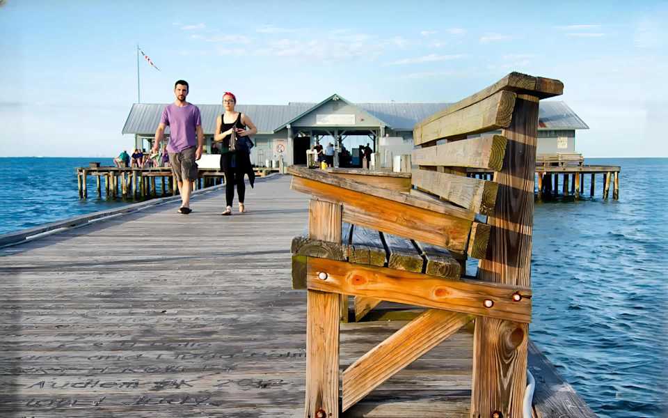 Architectural Landmarks on Anna Maria Island | Blog | Alexis Smith-Frady