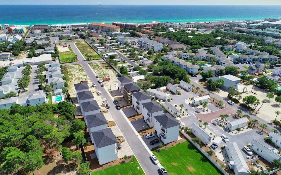 The Difference Between a Licensed vs. Unlicensed Contractor in 30A ...