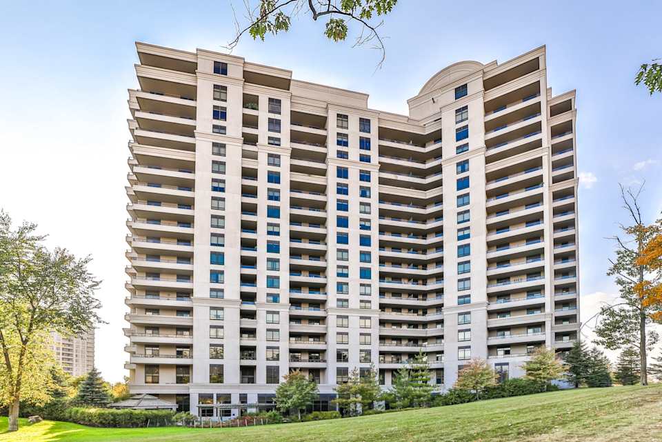 SOLD: Luxury In Bellaria Tower | Barry Cohen Homes