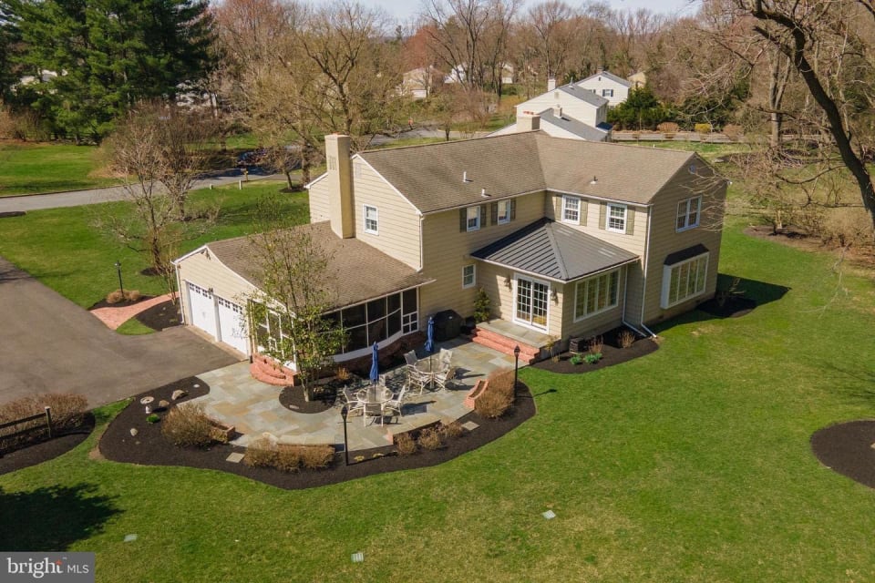 Blue Bell | Jamie Erfle