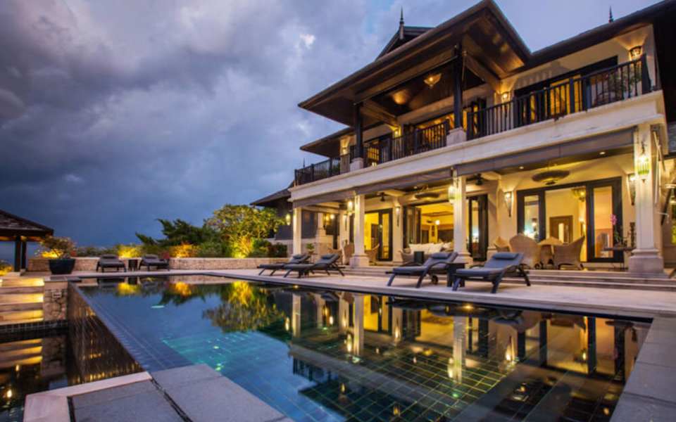 What Qualifies A Property As A Mansion? | Blog | Jeff Barchi
