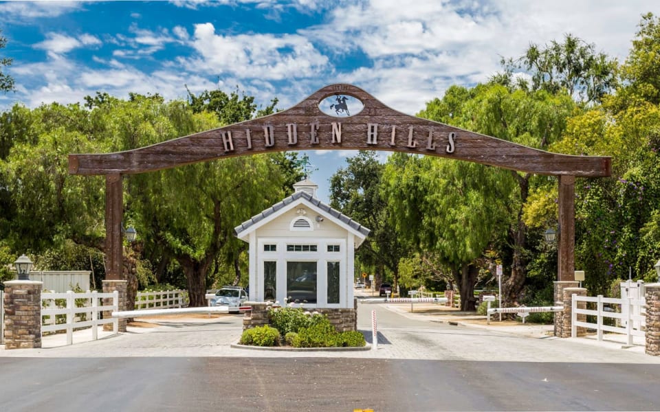 Find Beautiful Luxury Real Estate In Hidden Hills | Community Guide ...