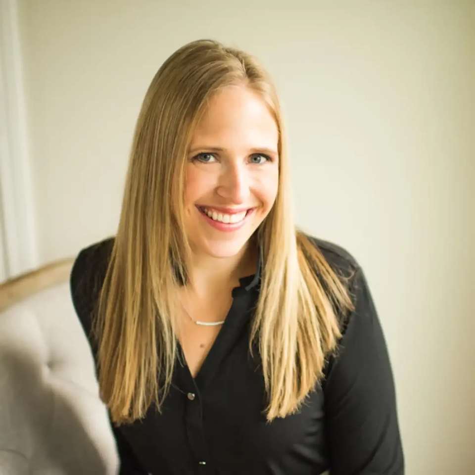 About Kelly Stetler | Elmhurst Real Estate Agent