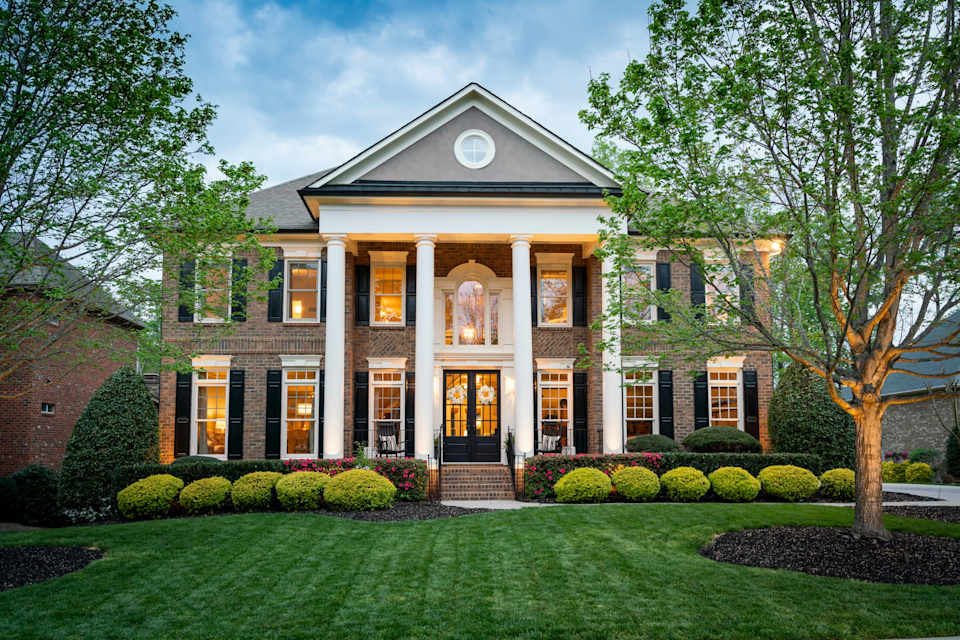 Brookhaven | Neighborhood Guide