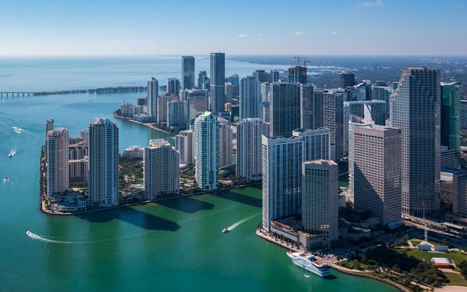 Brickell | Neighborhood Guide