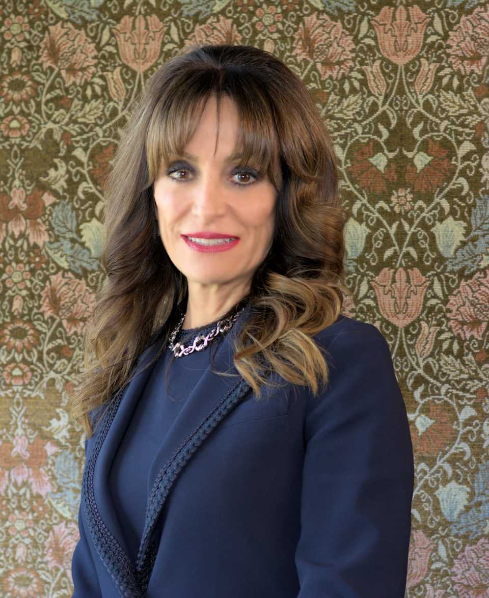 About Connie Antoniou | Luxury Real Estate Agnet